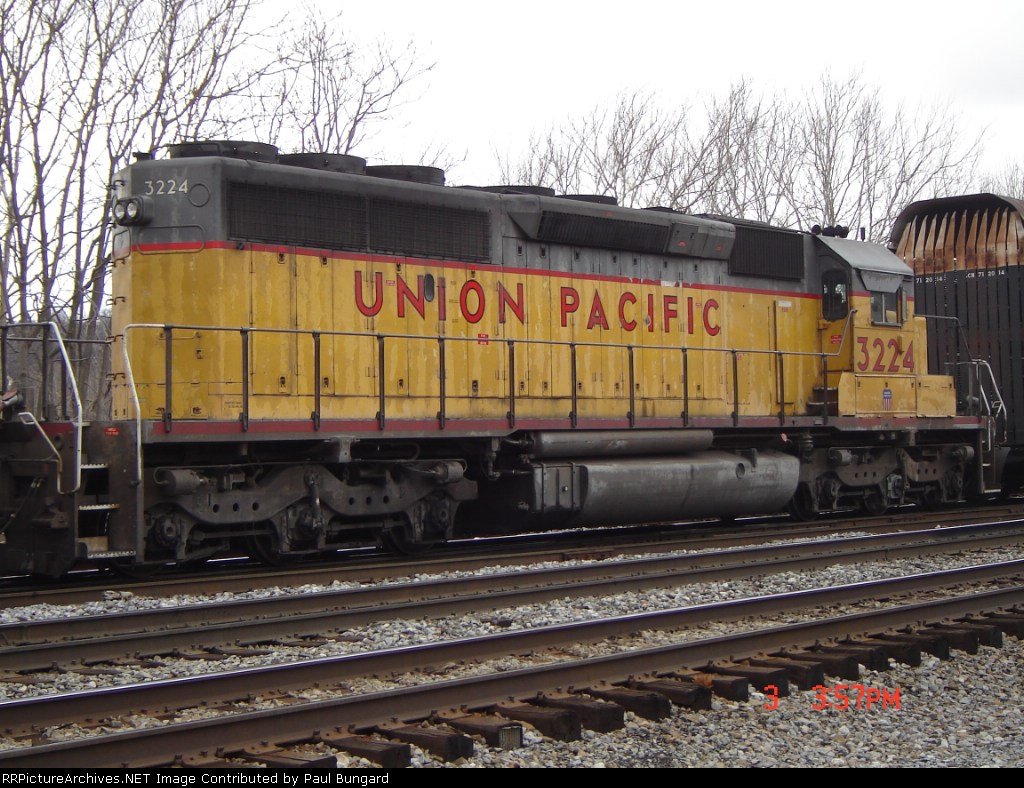 UP 3224 SD40-2 08/03/2005
